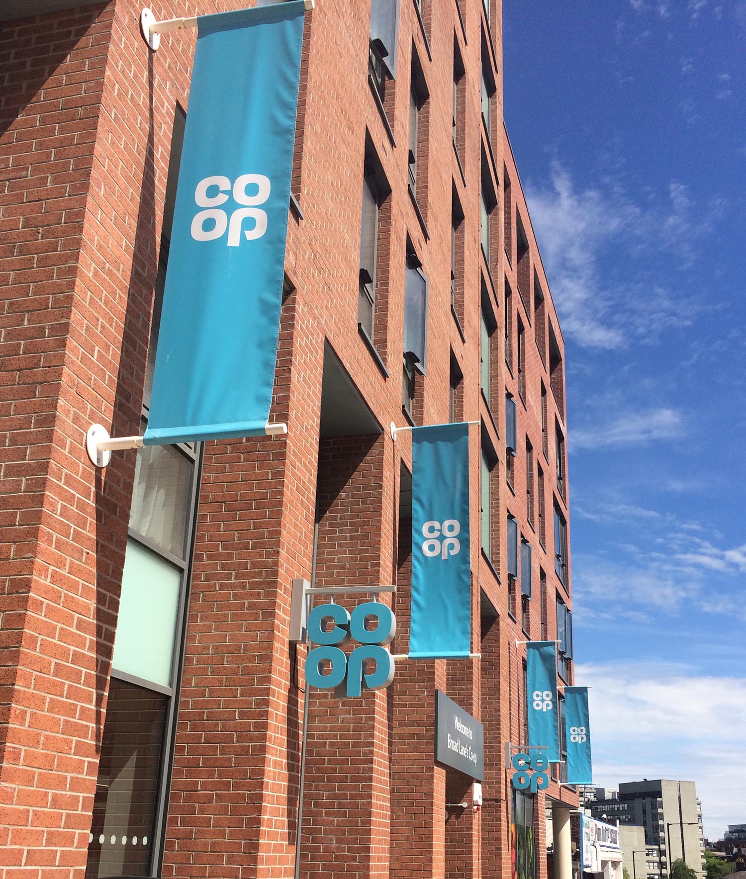 Small but Mighty – Standard Duty Wall Mounted Banners | Banner Box