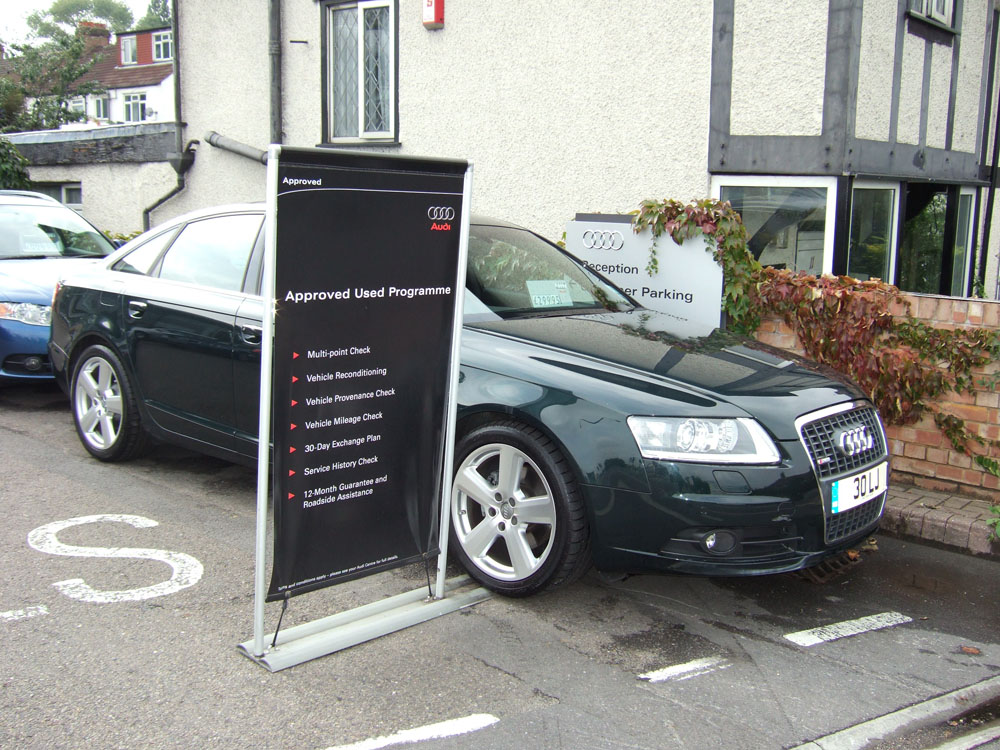 Forecourt Display - Banner Box